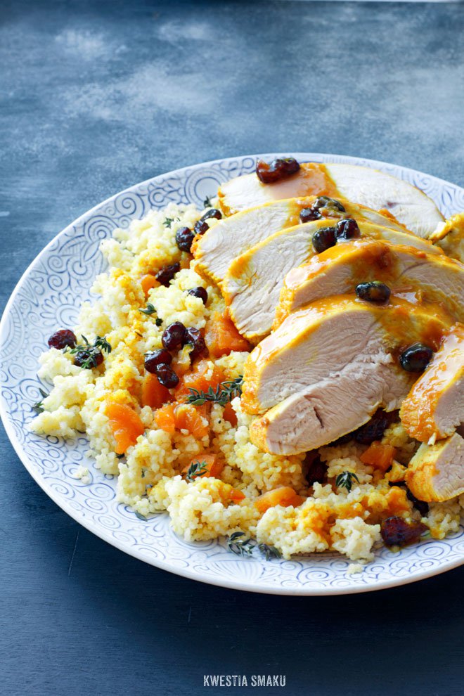 Pieczony filet z indyka w sosie pomarańczowym | Kwestia Smaku