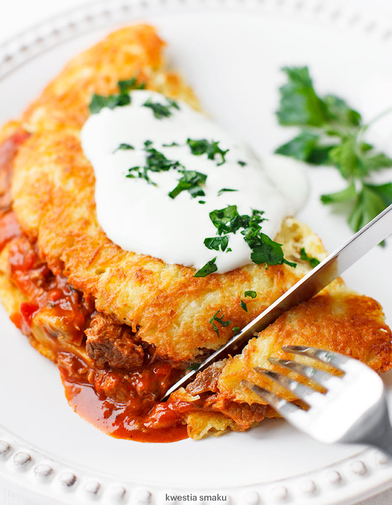 Placek po węgiersku - placek po zbójnicku | Kwestia Smaku