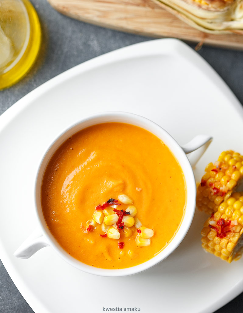 Zupa z pieczonej dyni i pomidorów | Kwestia Smaku